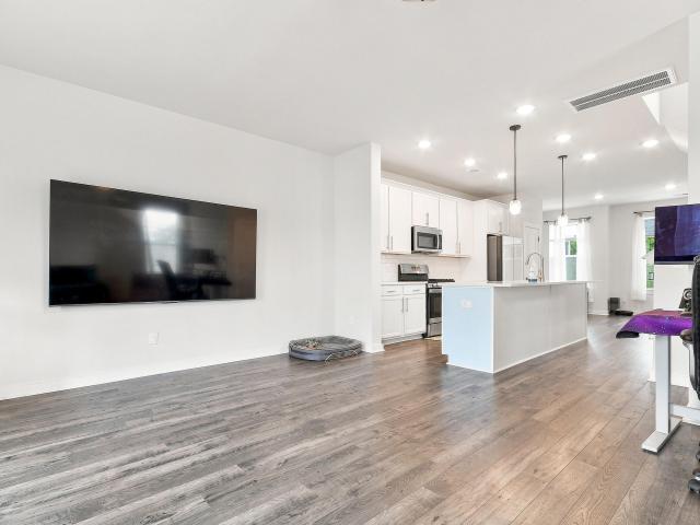 1023 Old Cypress Run