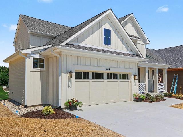 1023 Aberlour Court