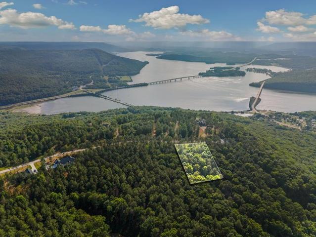 1023 Buck Crossing Dr, Guild, TN 37340