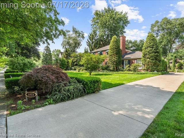 1023 Buckingham Road
