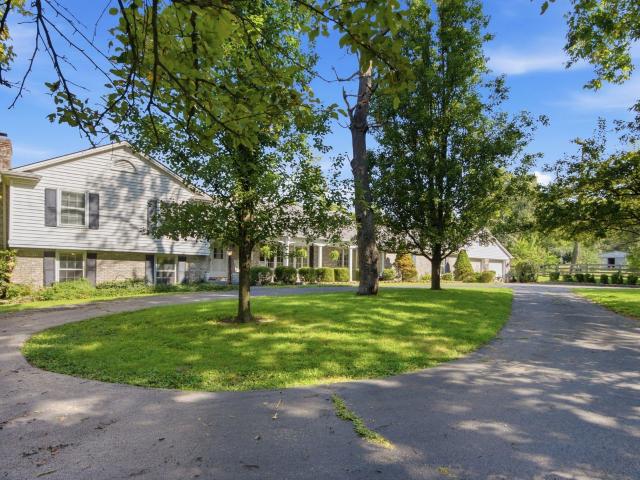 1023 Bicknell Lane