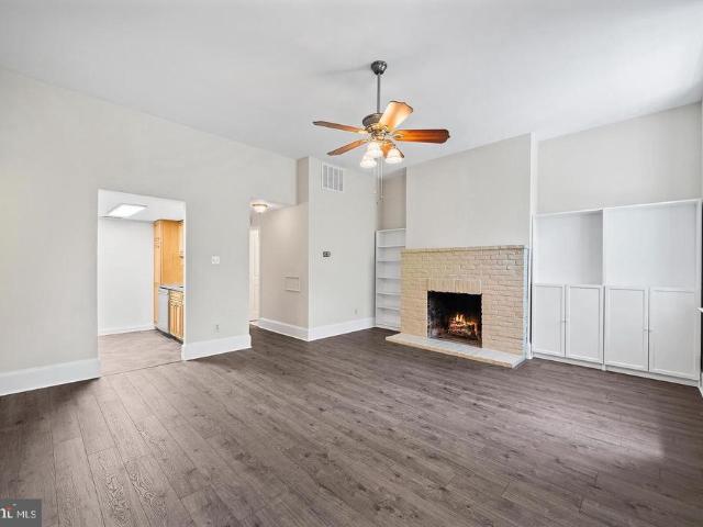 1023 Clinton Street # 205