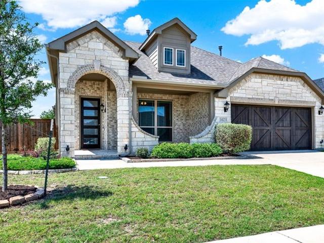 1023 Clydeview Rd, Forney, TX 75126