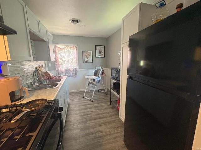 1023 E Elm Street