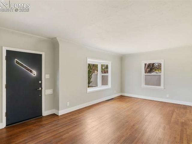 1023 E San Miguel Street
