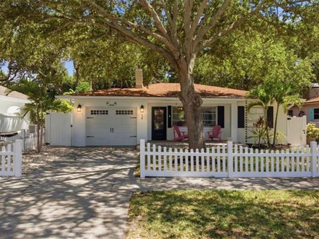 1023 Granada St, Clearwater, FL 33755