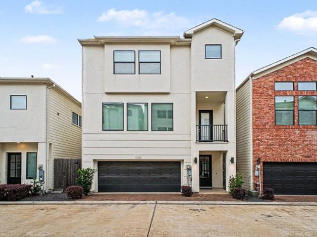 1023 Green Kensington Dr, Houston, TX 77008