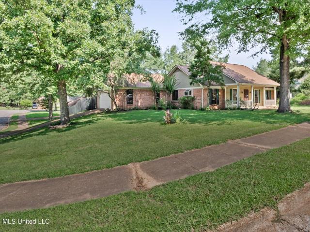 1023 Hunters Point Drive