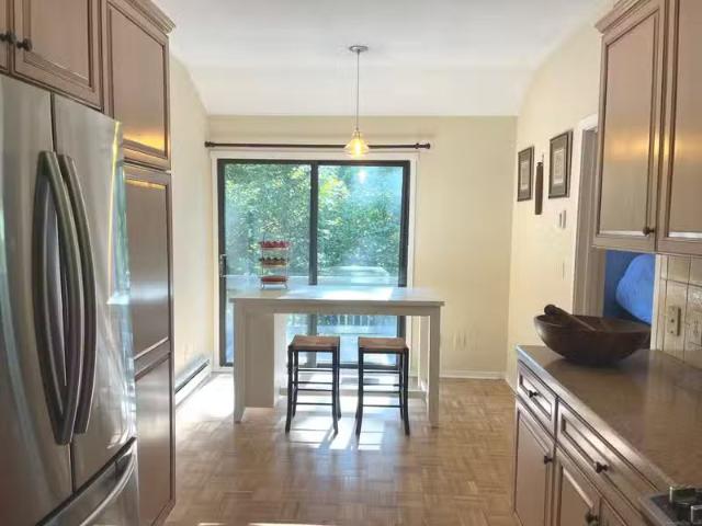 1023 Heritage Village, Unit B, Southbury, CT 06488 MLS #24122.