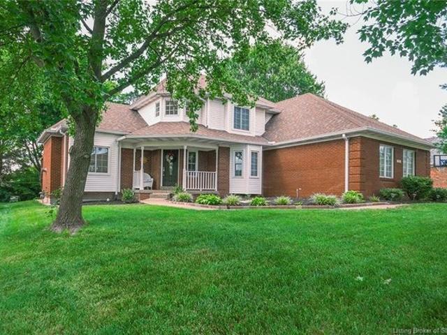 1023 Plum Ridge Dr, Sellersburg, IN 47172