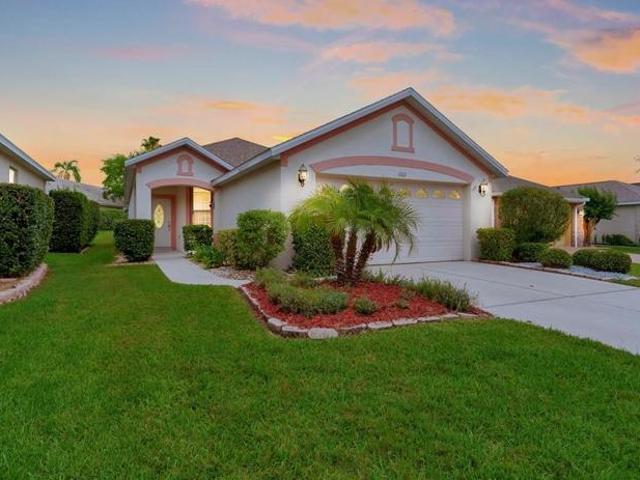 1023 St Ives Ct, Mount Dora, FL 32757