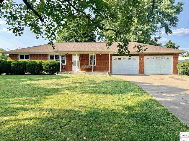 1023 SE 300th Rd, Clinton, MO 64735