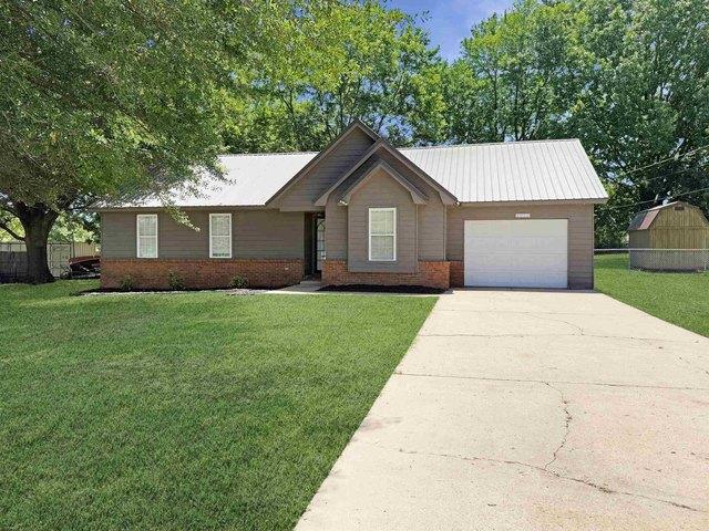 1023 Tracy Rd, Millington, TN 38053