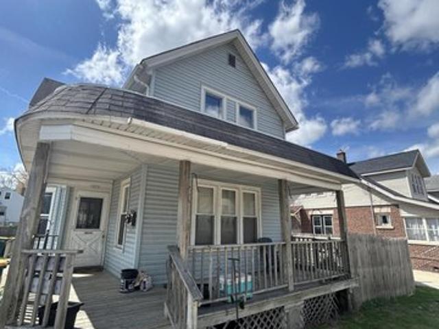 1023 W Washington St Unit 1023A, West Bend, WI 53095