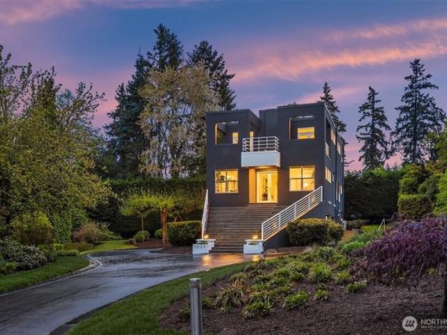 1023 14th Pl W, Kirkland, WA 98033