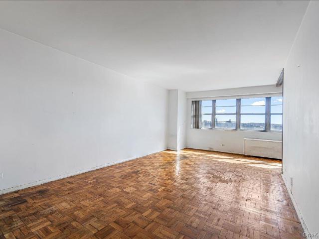 102 3 th Road, Unit 16G
