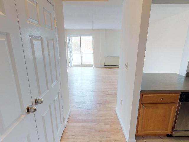 102 02 Queens Boulevard 4C
