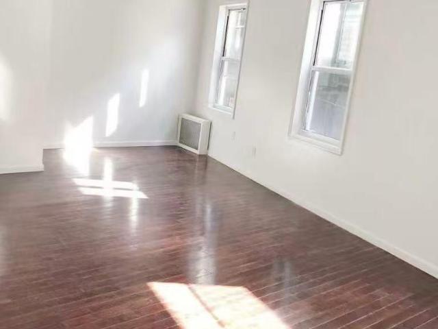 102 03 Jamaica Avenue