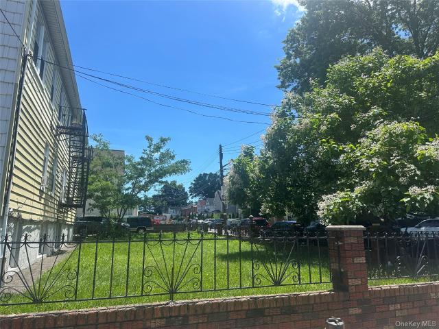 102 0 th Avenue