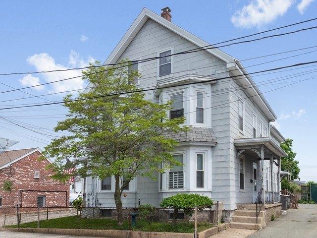 102 104 Harvard St, Waltham, MA 02453