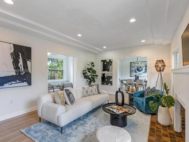 102 103rd St NE, Miami Shores, FL 33138
