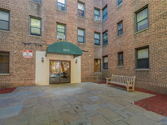 102 1 th Avenue 2X