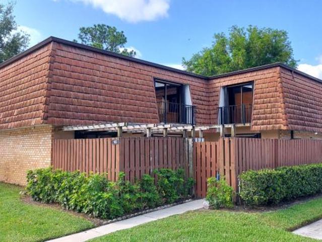102 1st Ln, Greenacres, FL 33463