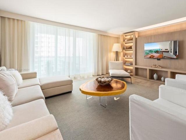 102 24th St #915 Miami Beach, FL 33139