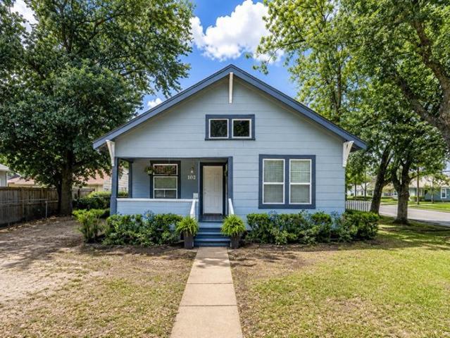 102 4th St, Sugar Land, TX 77498