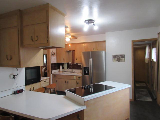 102 6th Street S