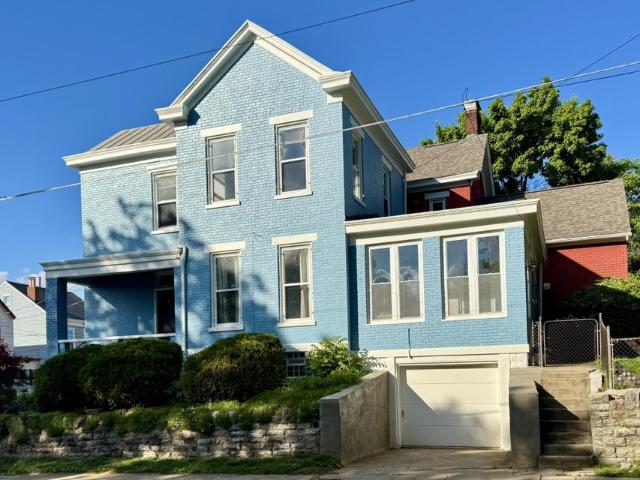 102 8th Avenue