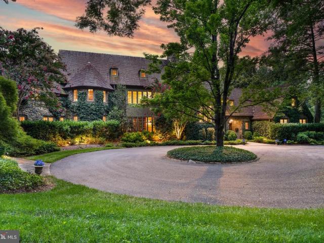 102 Cotswold Road