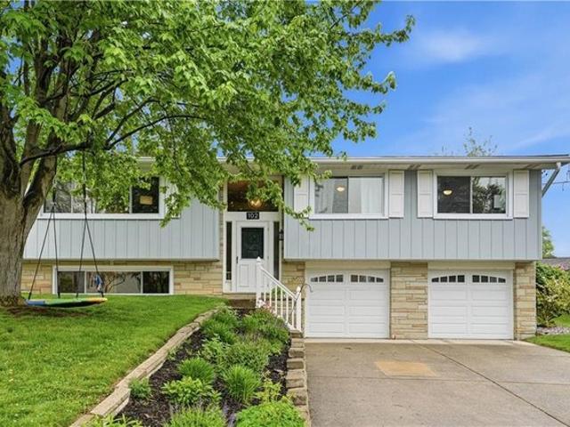 102 Cottonwood Ct, Coraopolis, PA 15108