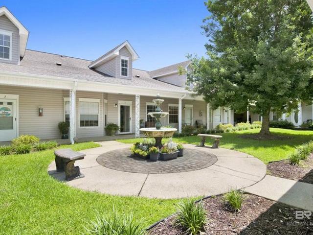 102 Courthouse Dr Apt 4, Fairhope, AL 36532