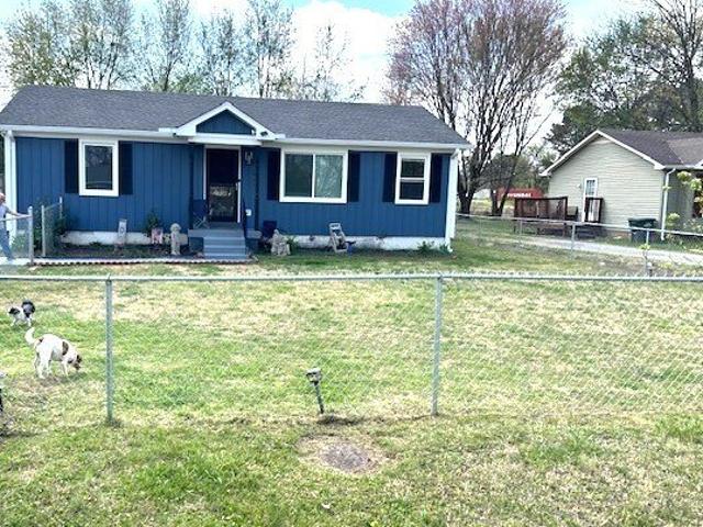 102 Cofer Dr, Springfield, TN 37172