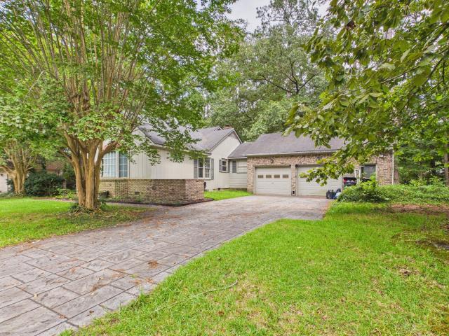 102 Candlewood Court