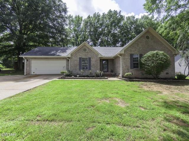 102 Candlewick Dr, Jackson, TN 38305