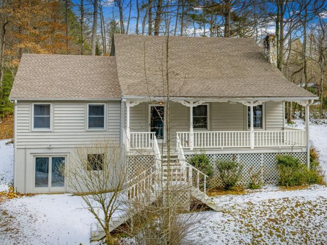 102 Captains Cove