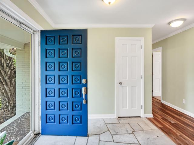 102 Chelsea Lane