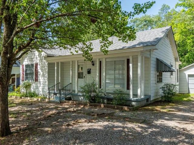102 Chitwood St, Hot Springs, AR 71913