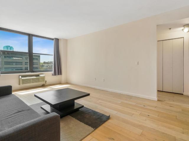 102 Christopher Columbus Dr # 402