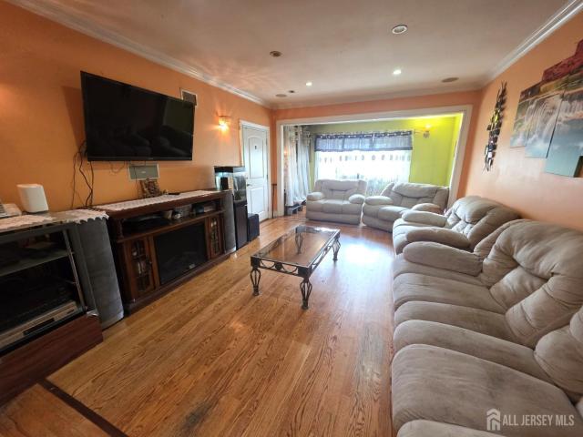 102 Clendenny Ave, Jersey City, NJ 07304 | MLS #2606 R