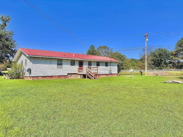 102 Clint Warren St
