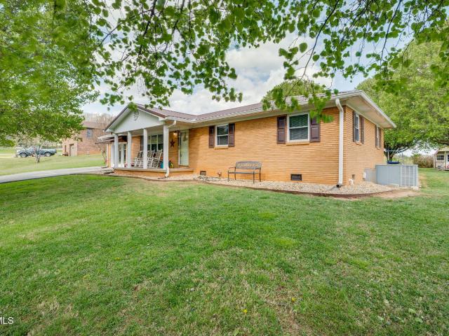 102 Cresswood Drive
