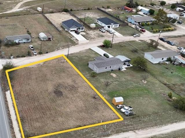 102 Crestview Dr, Liberty Hill, TX 78642