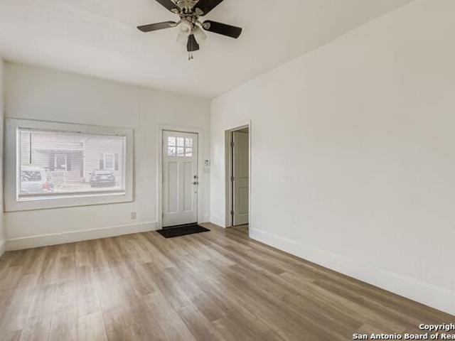 102 Aganier Ave