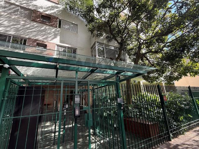 102 Área Útil Apartamento Alugar, 3 Dormitórios localizado em R. Padre Carvalho, 290, Pinheiros, São Paulo, São Paulo, 05427 020 | Brasil