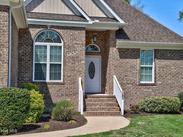 102 Armstead Court