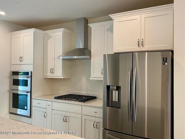 102 Arose Lane