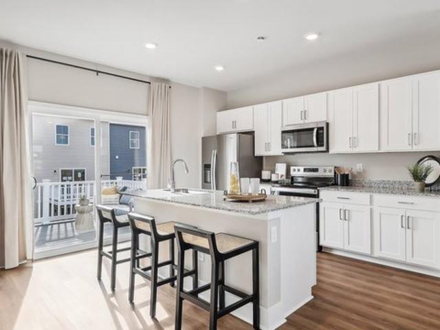 102 Bowers St, Stephens City, VA 22655